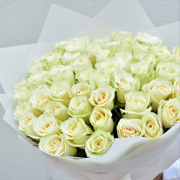 100 White Roses | 101 White Roses | Flower Station